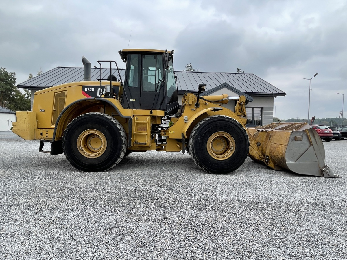 Dawid Gwóźdź - Maszyny budowlane - CATERPILLAR 972H
