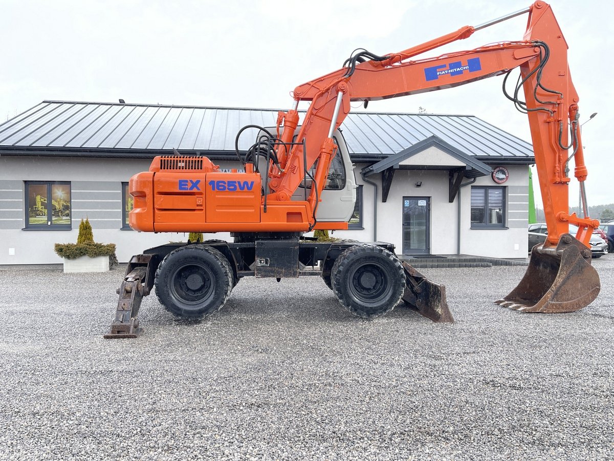 Dawid Gwóźdź - Maszyny budowlane - FIAT HITACHI EX165W