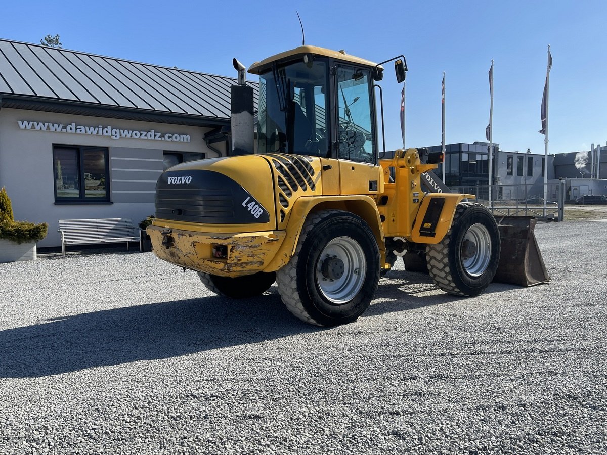 Dawid Gwóźdź - Maszyny budowlane - VOLVO L40B