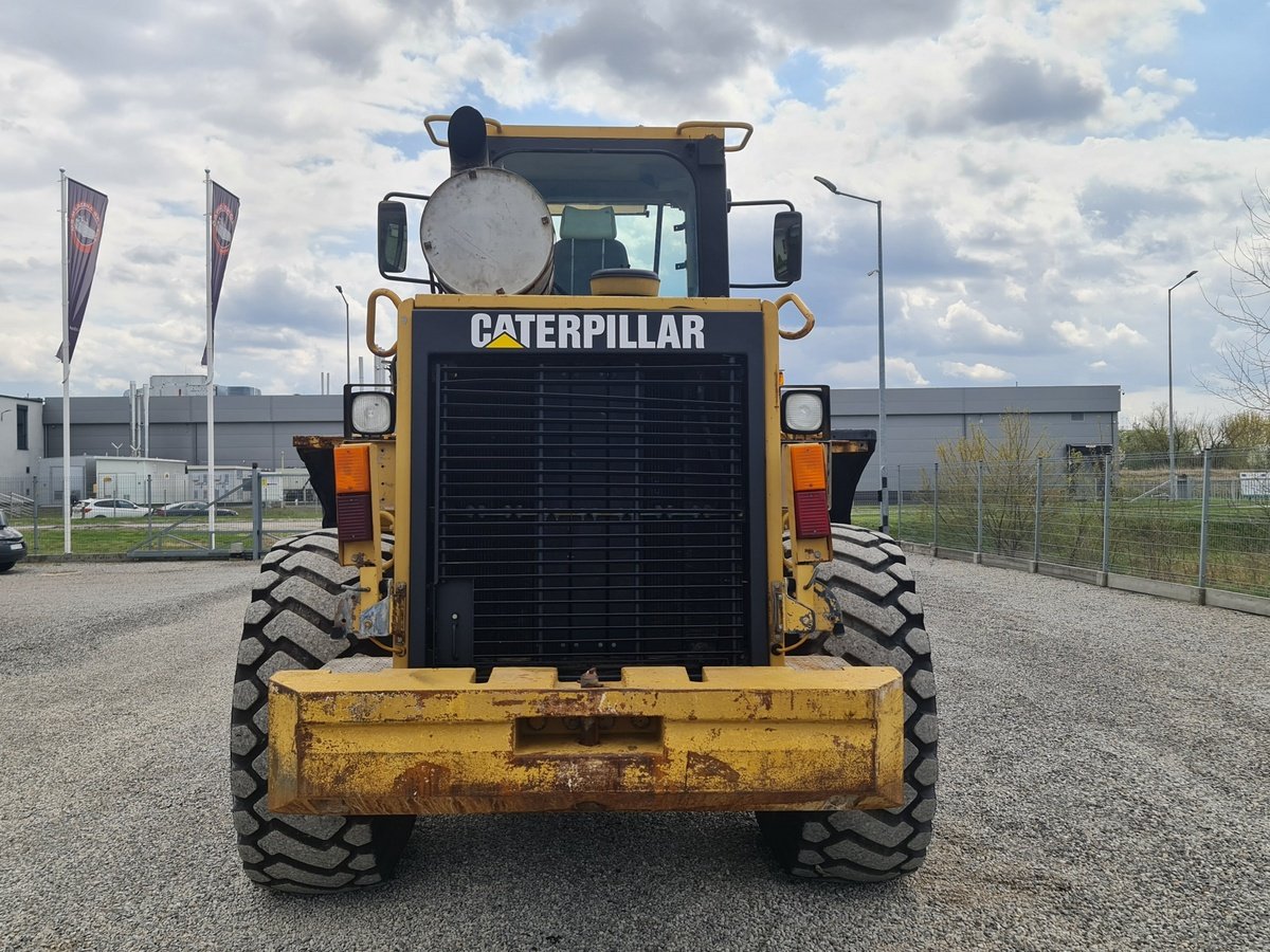 Dawid Gwóźdź - Maszyny budowlane - CATERPILLAR 950F2