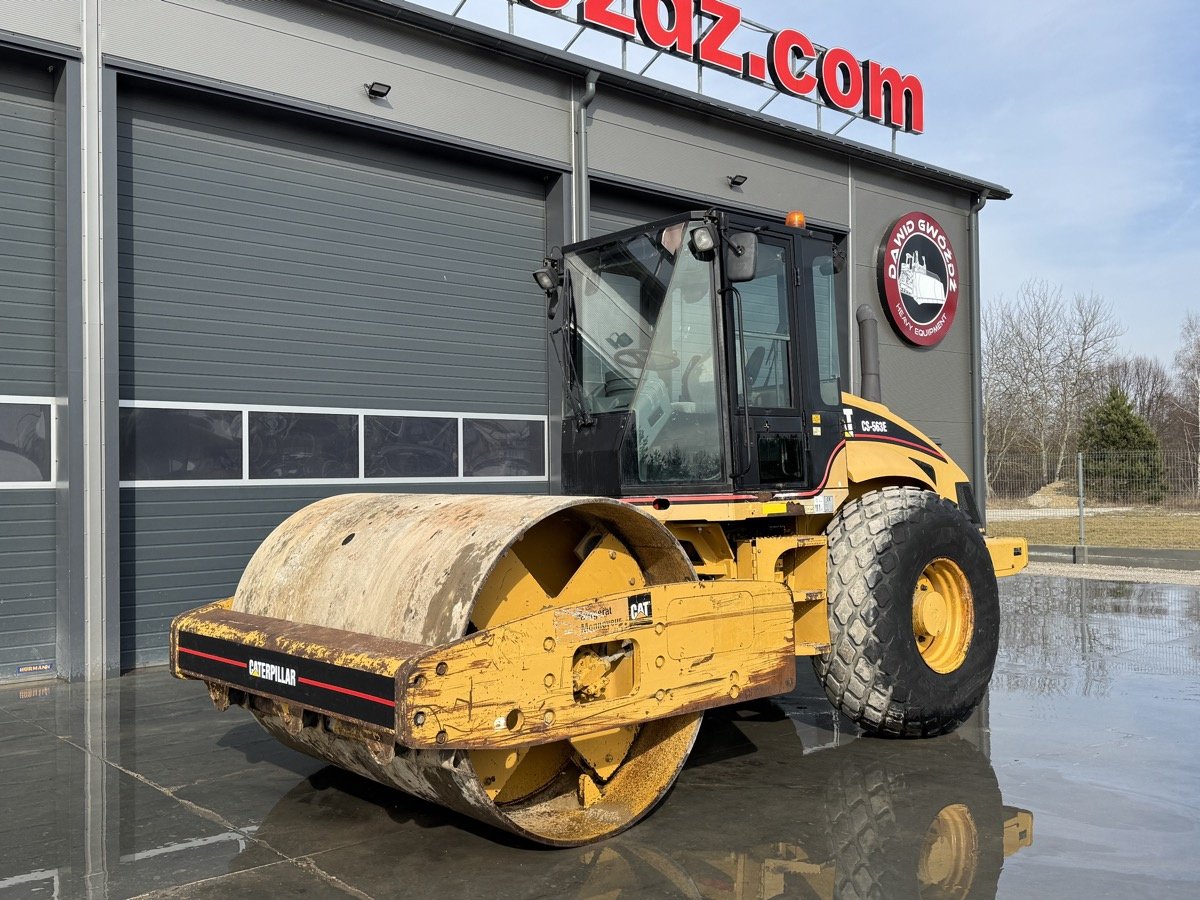 Dawid Gwóźdź - Maszyny budowlane - CATERPILLAR CS563E